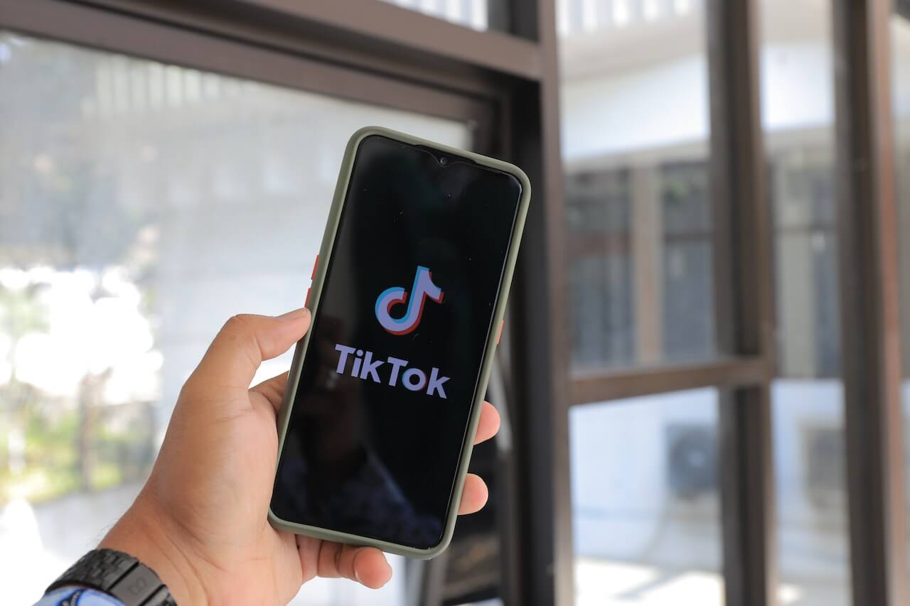 6 Cara Menambahkan Tulisan Di Tiktok Yang Kebingungan | Konten Bisnis ID